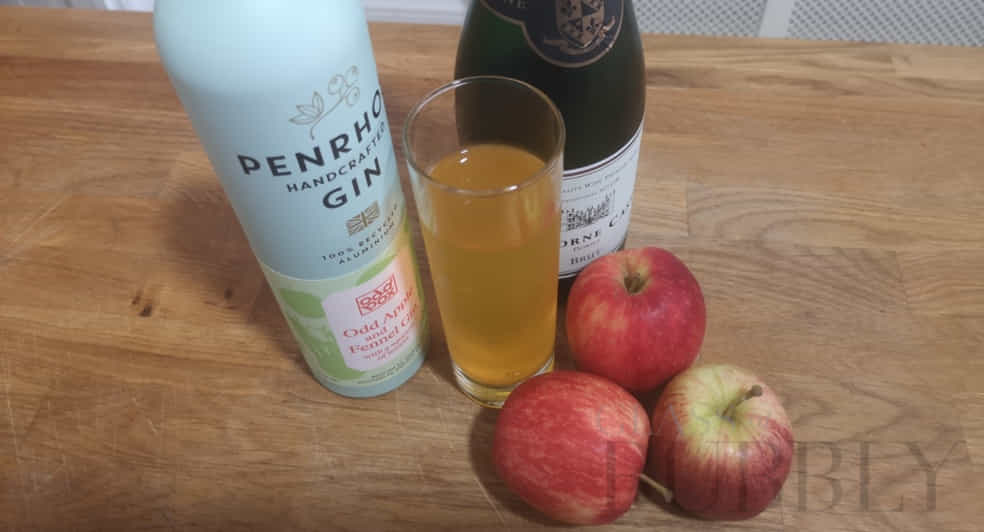 New Wonky Fruit Gin Perfect For Summer Spritz – Glass Of Bubbly